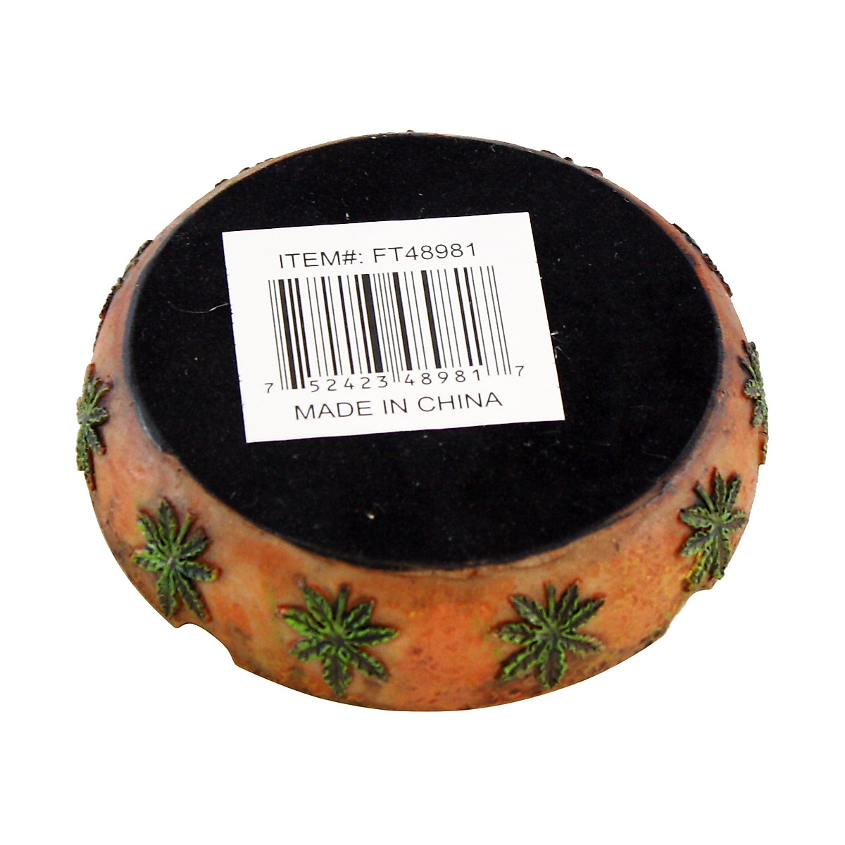 Poly Plus Marijuana Pot Leaf Weed Cigarette Ashtray for Outdoors and Indoors Use - Modern Christmas Holiday Home Decor Tabletop Ash tray for Smokers - Nice Gift for Men and Women