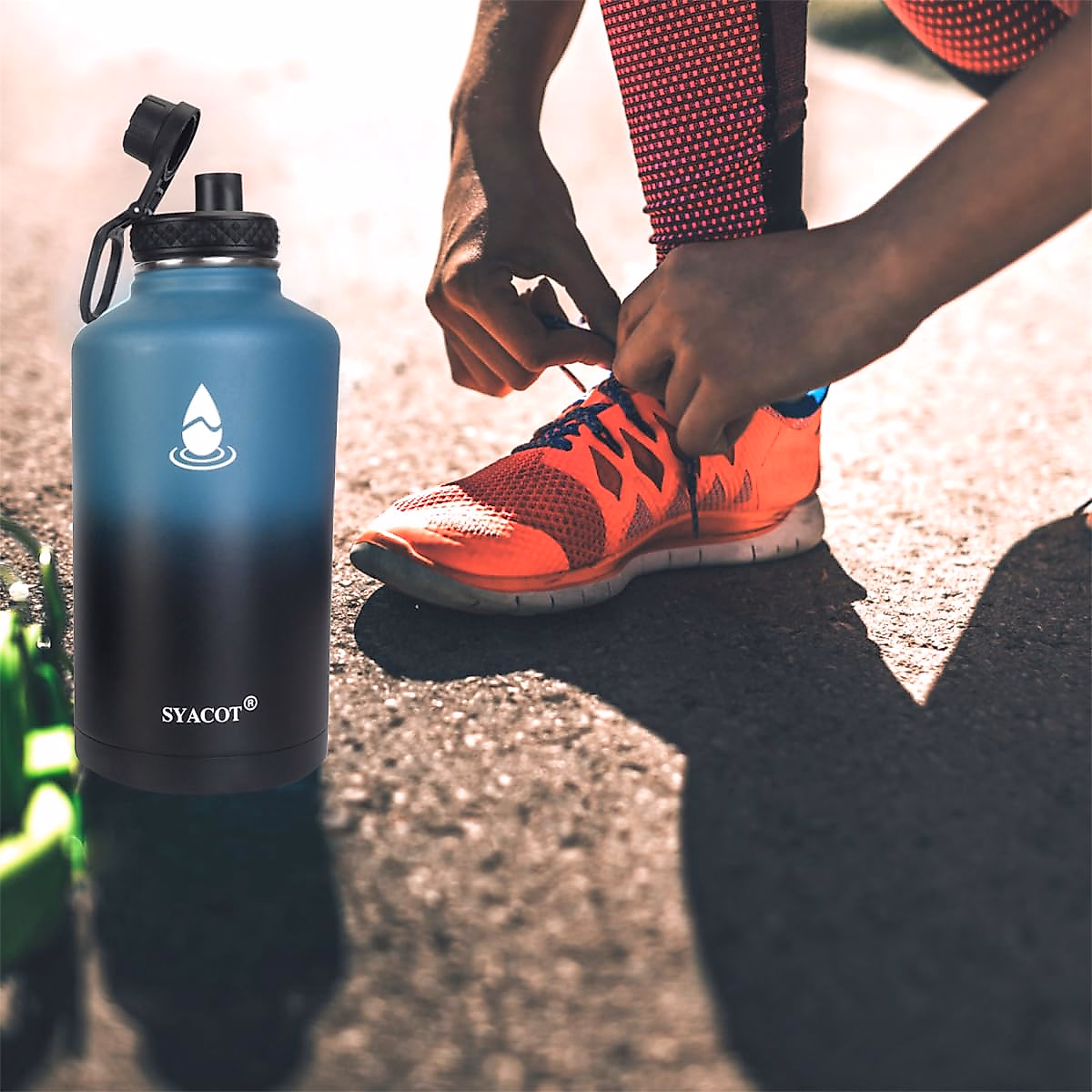 Half Gallon Insulated Water Jug - Insulated Stainless Steel Water Bottle, Straw & Chug Lid, 64oz Stainless Steel Large Water Bottle, Keep Hot 12H & Cold 48 for Travel Hiking Camping Work