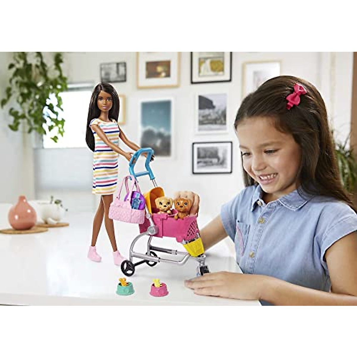 Barbie Dogwalking Doll & Accessories, Stroll & Play Pups Playset with Transforming Stroller, 2 Pets & Handbag, Brunette Doll,Pink