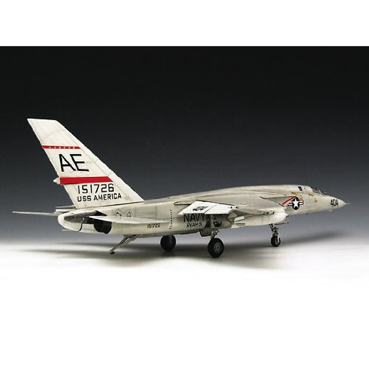 Trumpeter 1/48 RA5C Vigilante Aircraft Model Kit