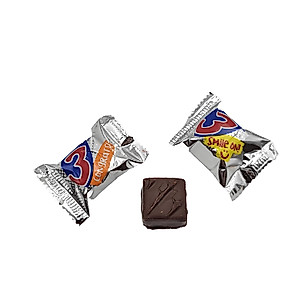Party-Perfect Mars Candy Variety Pack - 100pcs. of Skittles, Starburst, Twix, 3Musketeers and Snickers Minis - Individually Wrapped Bulk Assortment (2 Pounds)