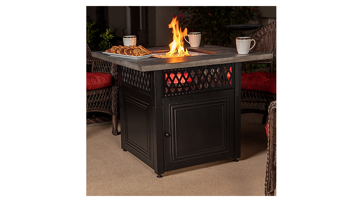 Endless Summer Dakota Fire Pit - Stylish & Warm Outdoor Heater