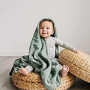 Natemia Bamboo Muslin Baby Blanket - Super Soft, Absorbent, Breathable - 6 Layer 47”x 47” for Babies and Toddlers - Multi Use Baby Towel, Stroller Cover and Receiving Blanket