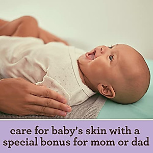 Aveeno Baby Mommy & Me Daily Bathtime Gift Set Including Baby Wash & Shampoo, Calming Baby Bath & Wash, Baby Moisturizing Lotion & Stress Relief Body Wash for Mom, Soap-Free, 4 Items