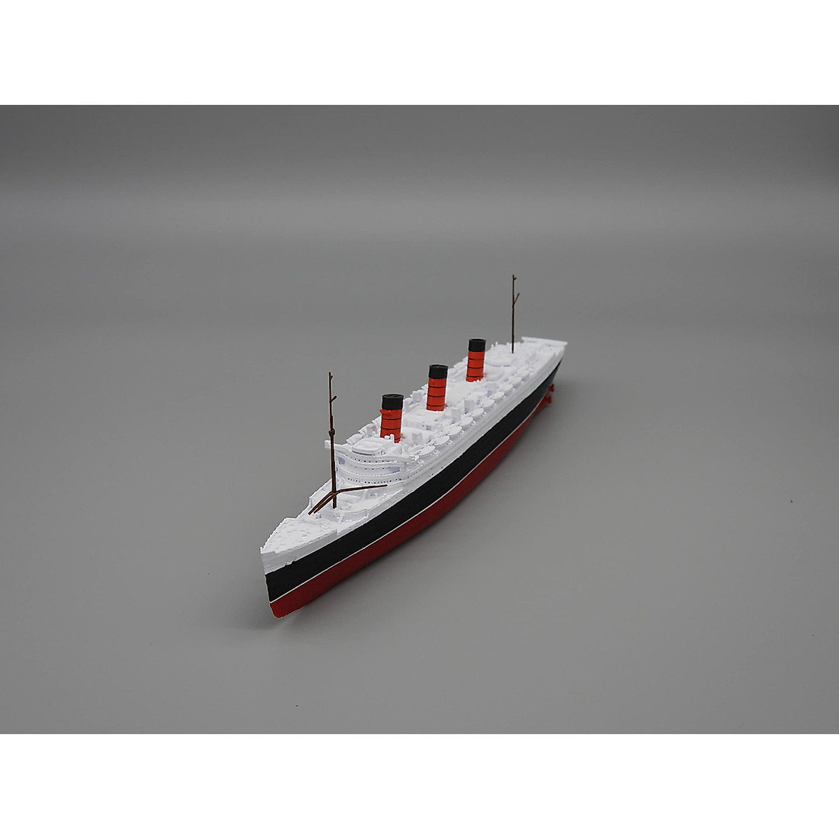 RMS Queen Mary Model 1 Foot in Length (Model)