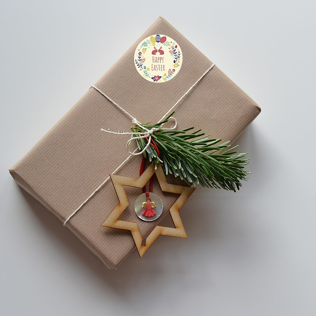 500 Pieces Easter Stickers Roll,1.5 Inch Rabbit Stickers Self Adhesive Easter Labels with 8 Styles for Candy Cookie Bags Gifts Boxes Wrap Cards Bottles Envelope Seals Party Decoration Supplies