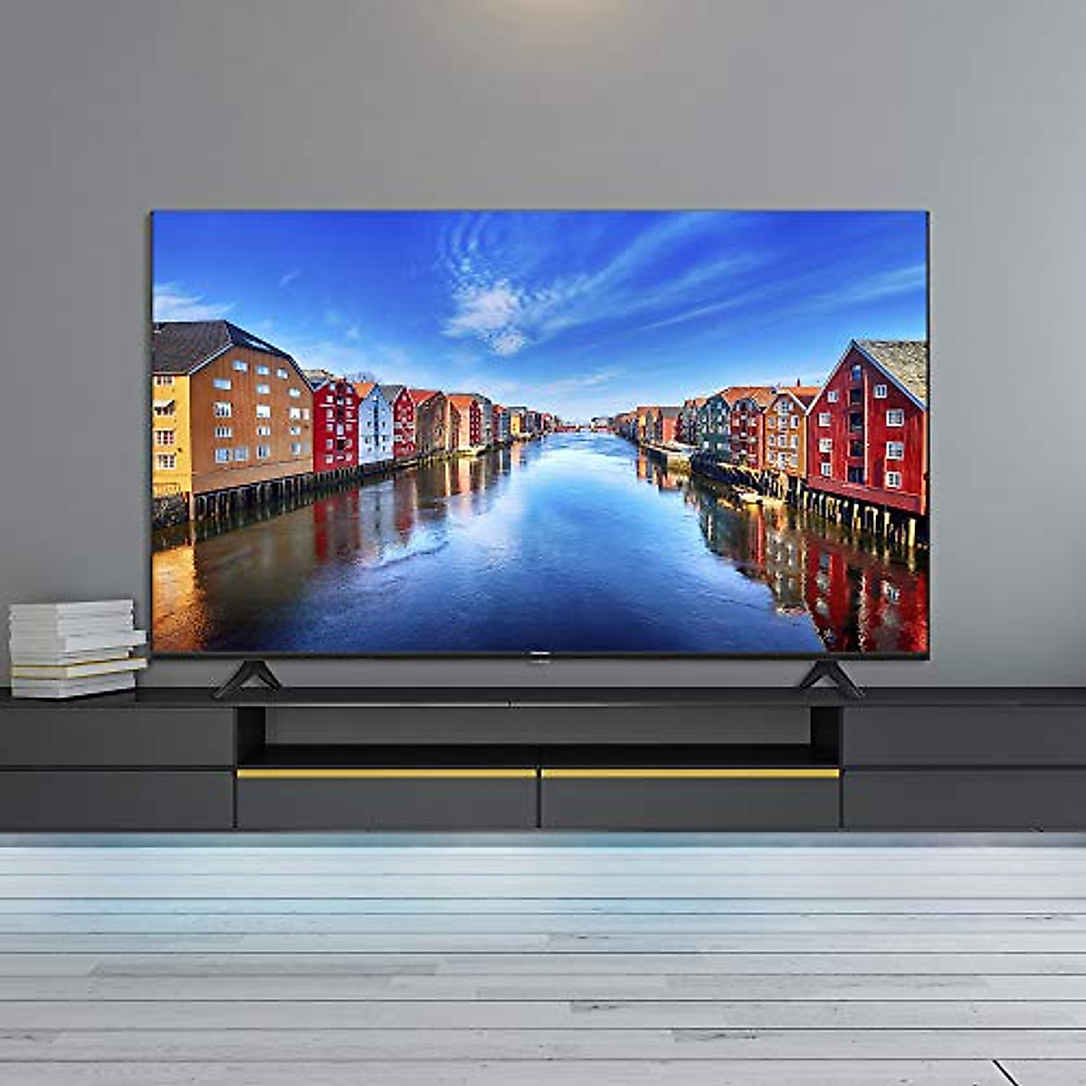 Hisense 43-Inch Class H6570G 4K Ultra HD Android Smart TV with Alexa Compatibility, (43H6570G, 2020 Model)