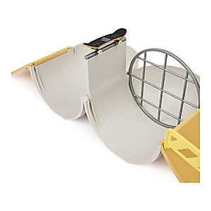 Tech Deck, Transforming Pipelines, Modular Skatepark Playset and Exclusive Fingerboard