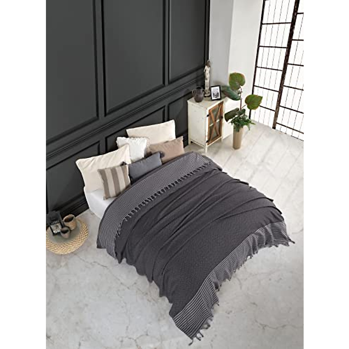 Wellstil Aria | Turkish Throw Blankets - 80 x 100 inches,0 Cotton Blankets Queen Size - Boho Throw Blanket for Couch, Sofa, Bed - Farmhouse Throw Blanket with Tassels (Black)