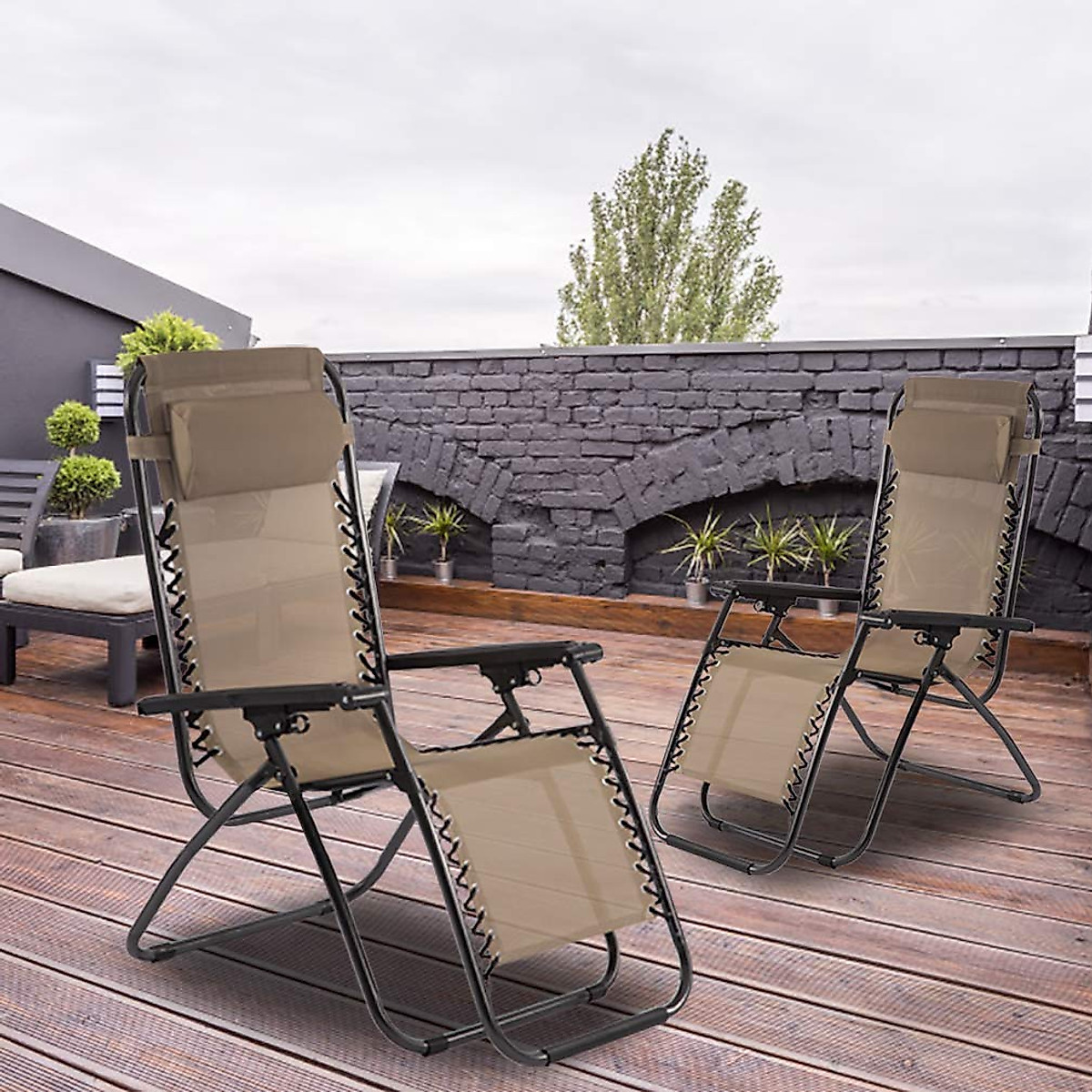 Zero Gravity Chair Patio Chair Lounge Chair Chaise Recliner Outdoor Folding Adjustable Heavy Duty Zero Gravity Chair with Cup Holder and Pillows for Patio, Pool, Beach, Lawn, Deck, Yard Tan