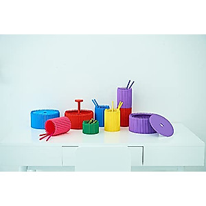 Crayola Round Storage Organizer - Creative Kids Desk Organizer with 5 Sections for Storing Pens, Pencils, Crayons and Other School/Office Supplies, Razzmatazz, Kids 3+ Years