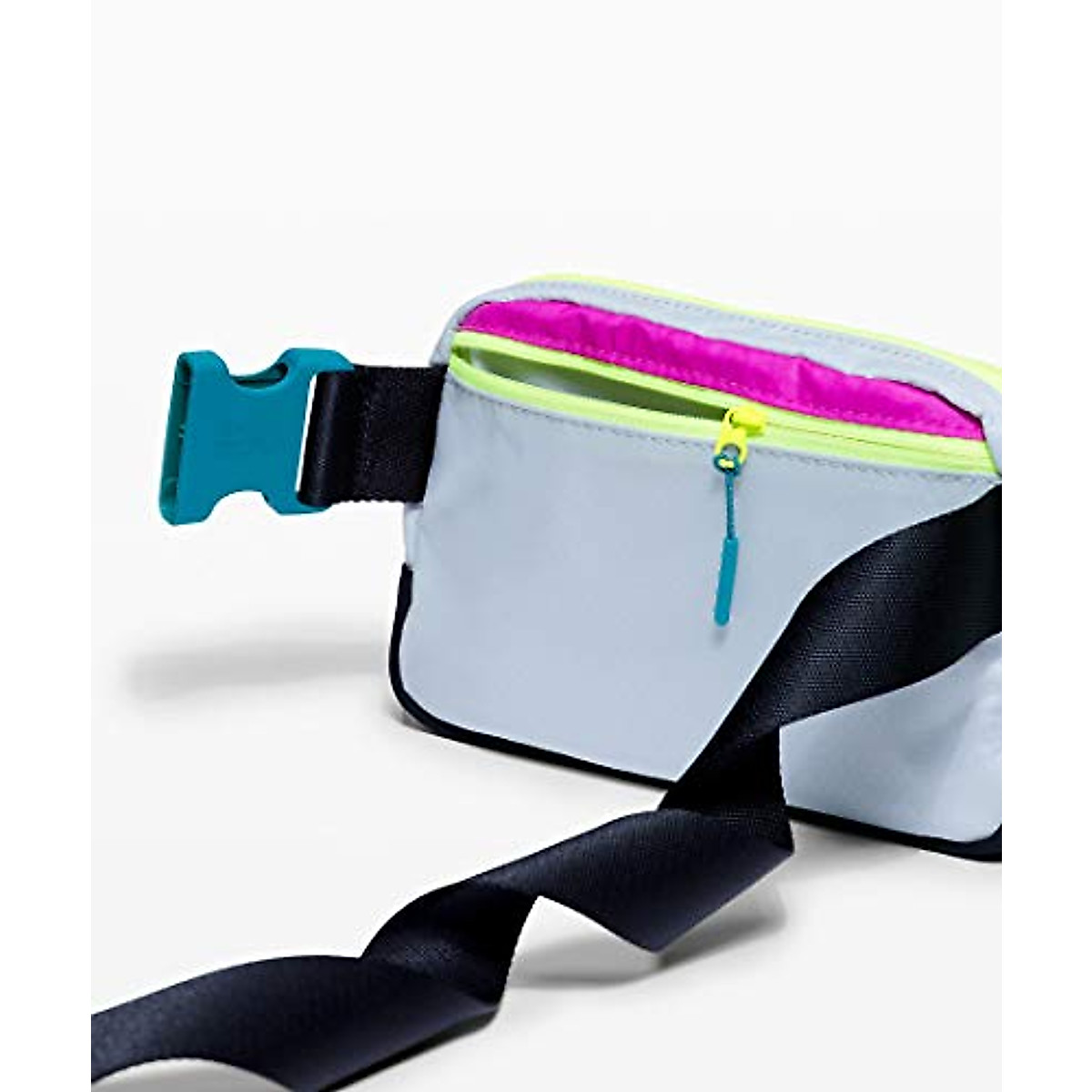 Lululemon Everywhere Belt Bag 1L (Highlight Purple/Vapor/Intense Teal)