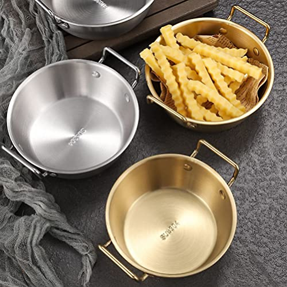 Stainless Steel Bowl with Handle Fruit Salad Bowl Saucepan Milk Pot Small Cooking Pot French Fries Fast Food Basket Snack Bowl Food Serving Bowl for Hot Dogs Deli Chicken Burgers Sandwiches 12cm