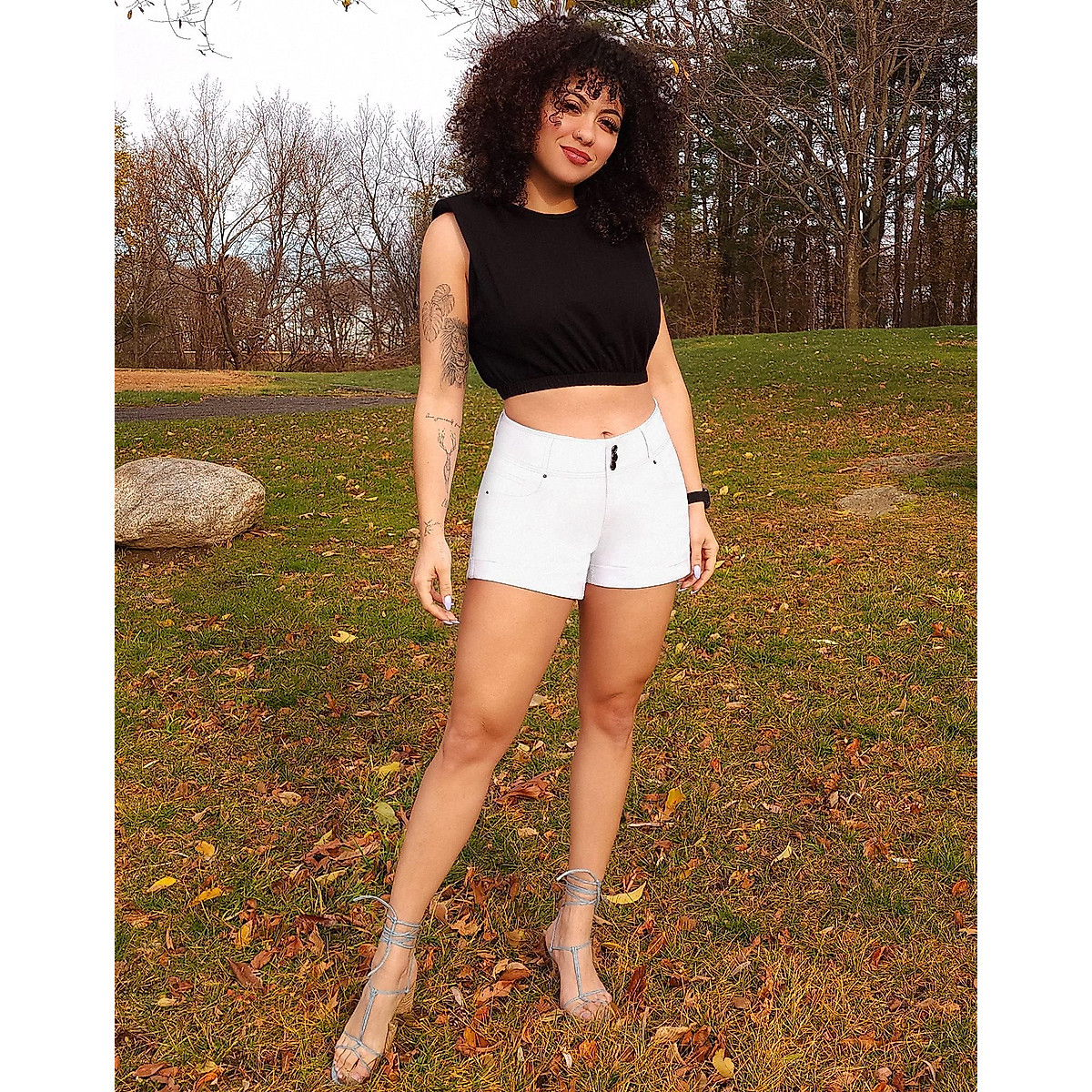 roswear Women's High Waisted Stretchy Denim Shorts Cuffed Jean Shorts White Medium