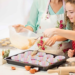 TRUSBER Cupcake Liners, 100 pieces Rainbow Baking Cups Paper Muffin Wrappers Nonstick Muffin Molds Baking Cup Holders for Wedding, Birthday, Baby Shower or Holiday Party