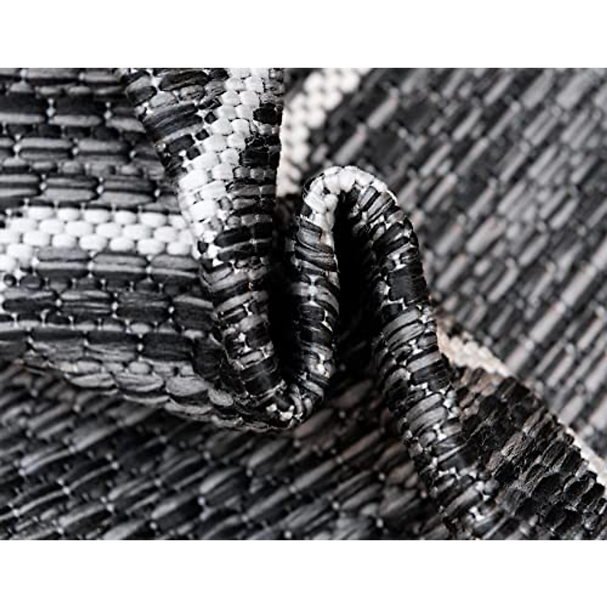 Unique Loom Outdoor Trellis Collection Area Rug - Links Trellis (5' 3" x 8' Rectangle, Charcoal/ Gray)