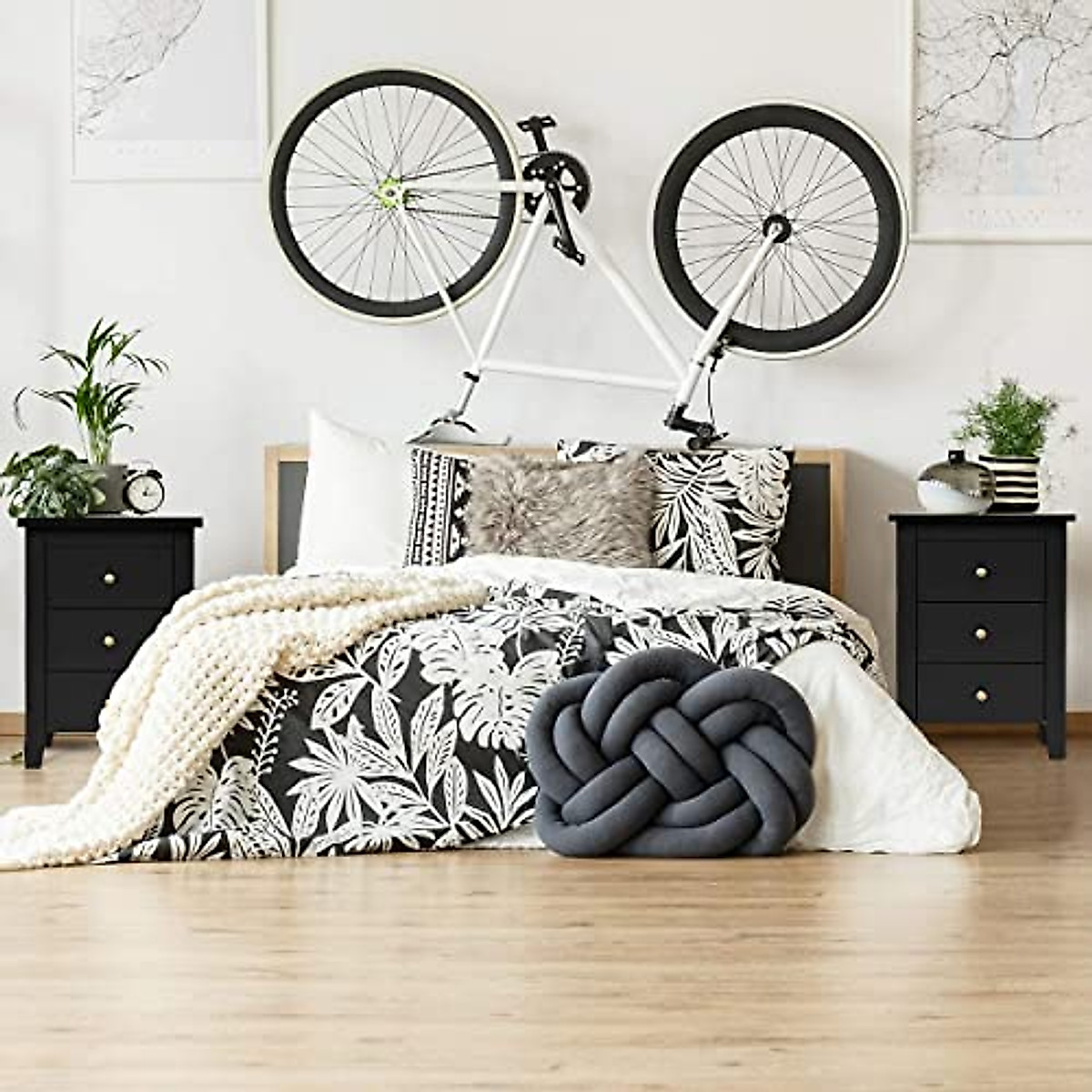 Giantex Nightstand with 3 Drawers Set of 2, Wooden Side Table w/Solid Wood Legs & Storage Cabinet, Bedside Accent Sofa Table for Bedroom Small Space, Black