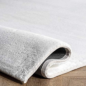 nuLOOM Faux Rabbit Soft Solid Shag Area Rug, 4' x 6', White