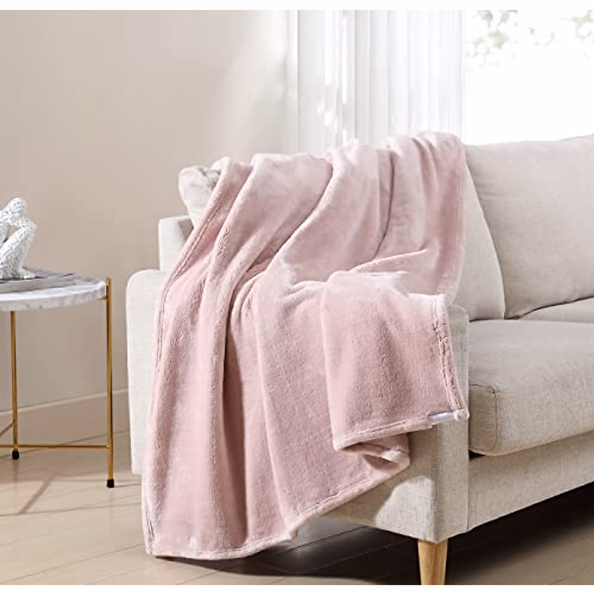Stassie Home – Luxurious Throw Blanket – 500 GSM – Heavyweight Plush – Supreme Softness – 50” x 70” (Blush)
