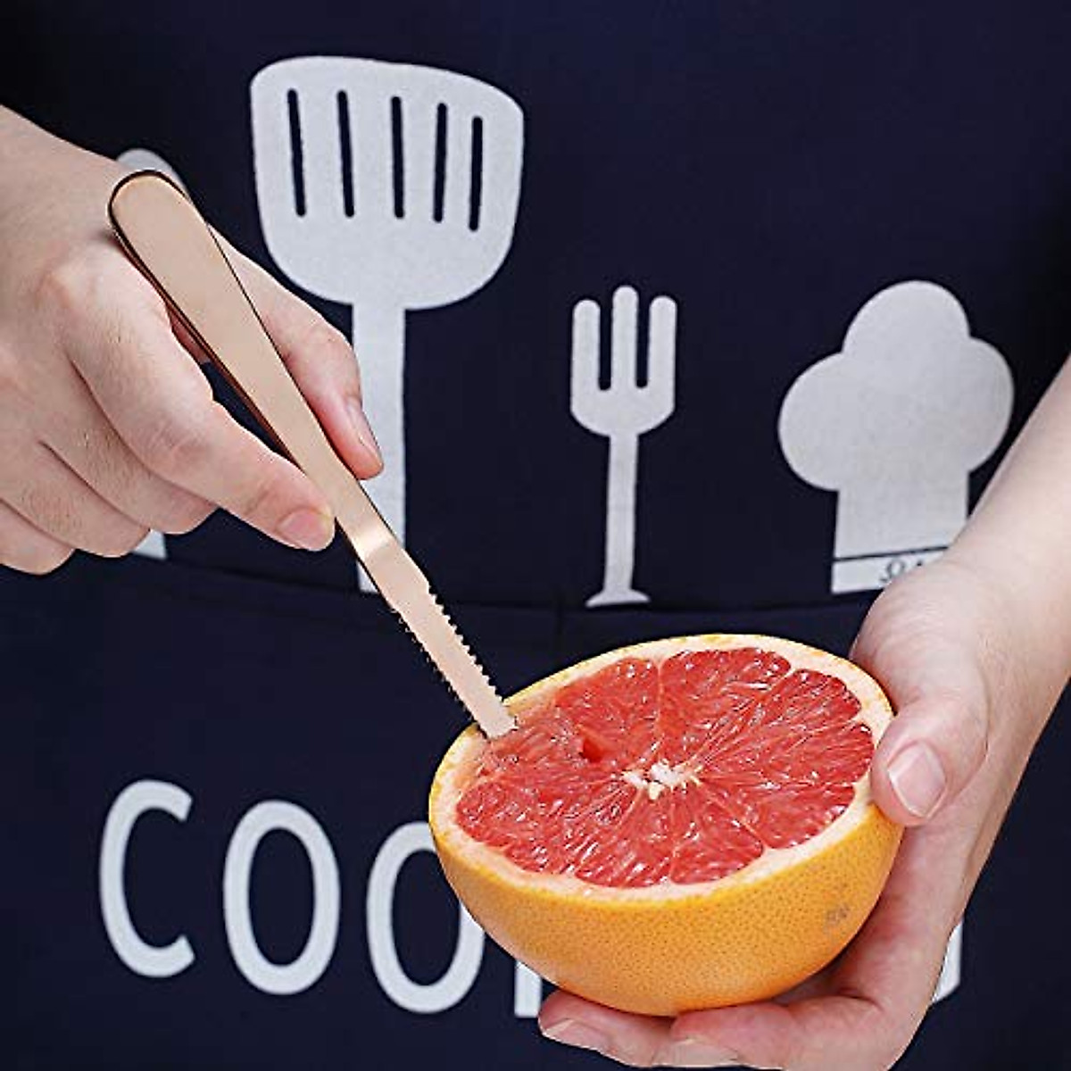 HOMQUEN Rose Gold Grapefruit Spoons 5 Pieces Set, 4 Stainless Steel Grapefruit Spoon and 1 Grapefruit Knife with Titanium Plating, Grapefruit Utensil Set, Serrated Edges Spoon Pack of 5