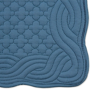 DII Quilted Farmhouse Collection Tabletop, Placemat Set, French Blue, 6 Piece