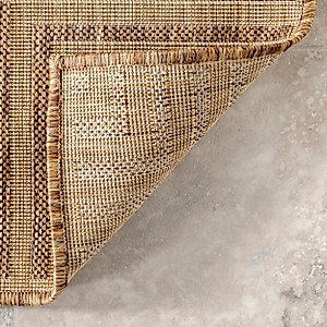 nuLOOM 7' Round Outdoor Area Rug, Casual Design With Striped Border, Stain Resistant, Highly Durable, For Patio, Balcony, Bedroom, Living Room, Dining Room, Bathroom, Light Brown