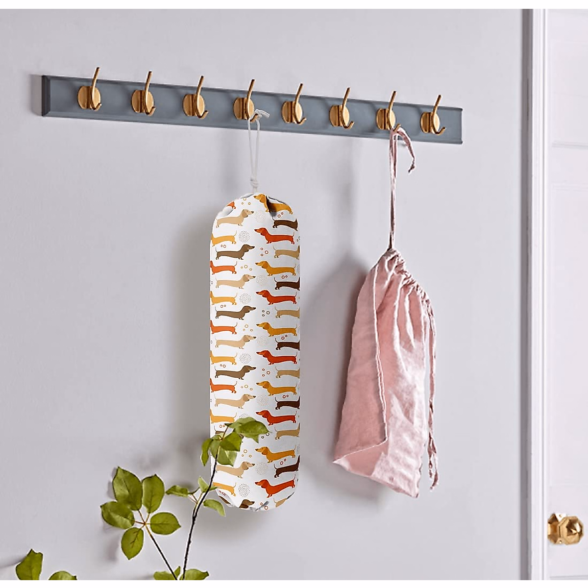 Dog Pattern Grocery Bags Holder Organizer For Shopping Bags，Wall Mount Plastic Bags Storage Container Dispensers, Pet Lovers Home Kitchen Gifts For Dog Mom, Dog Dad, Women, Family, Friends