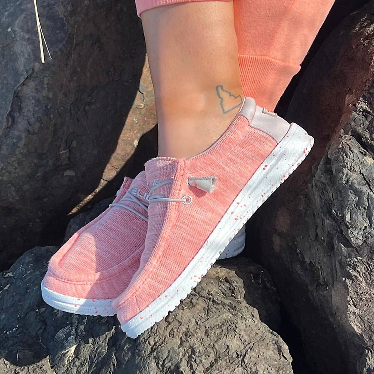 TELIC Women's Wave Slip-On Shoes, Coral Reef, Size 11