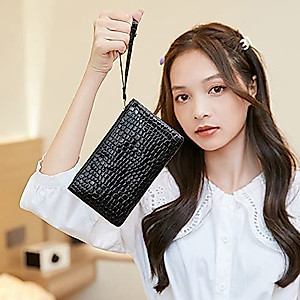 2023 NEW Solid Bag Fashion Women Artificial Leather Solid Color Underarm Bag Phone Bag Envelope Bag Purse Clutch Bag