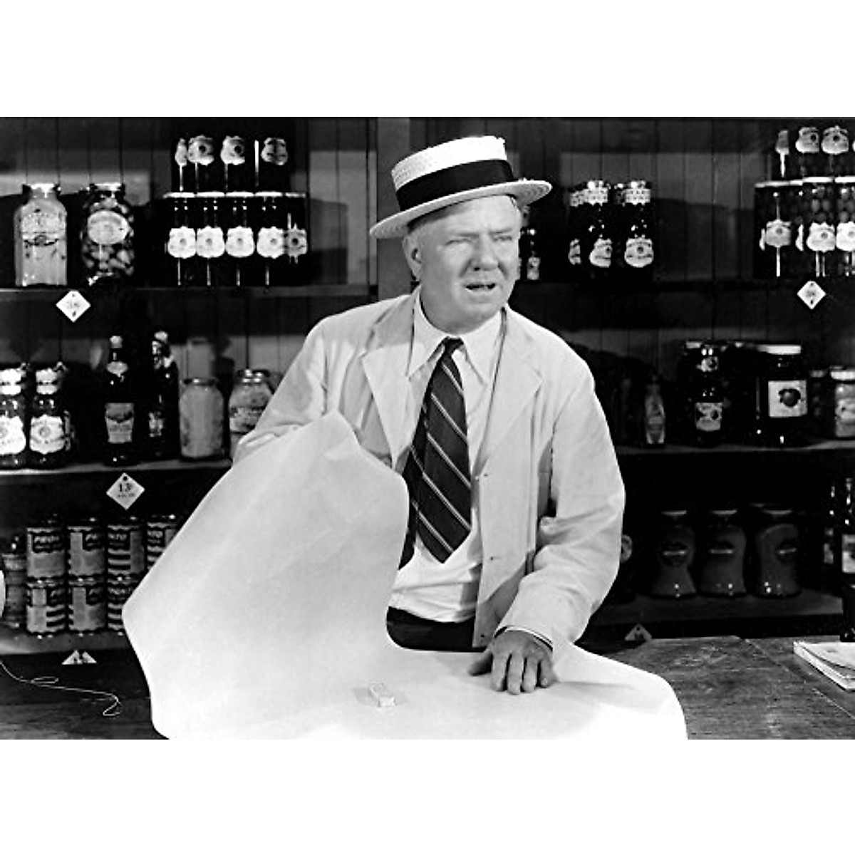 Posterazzi It's A Gift W.C. Fields 1934 Photo Poster Print, (28 x 22), Varies