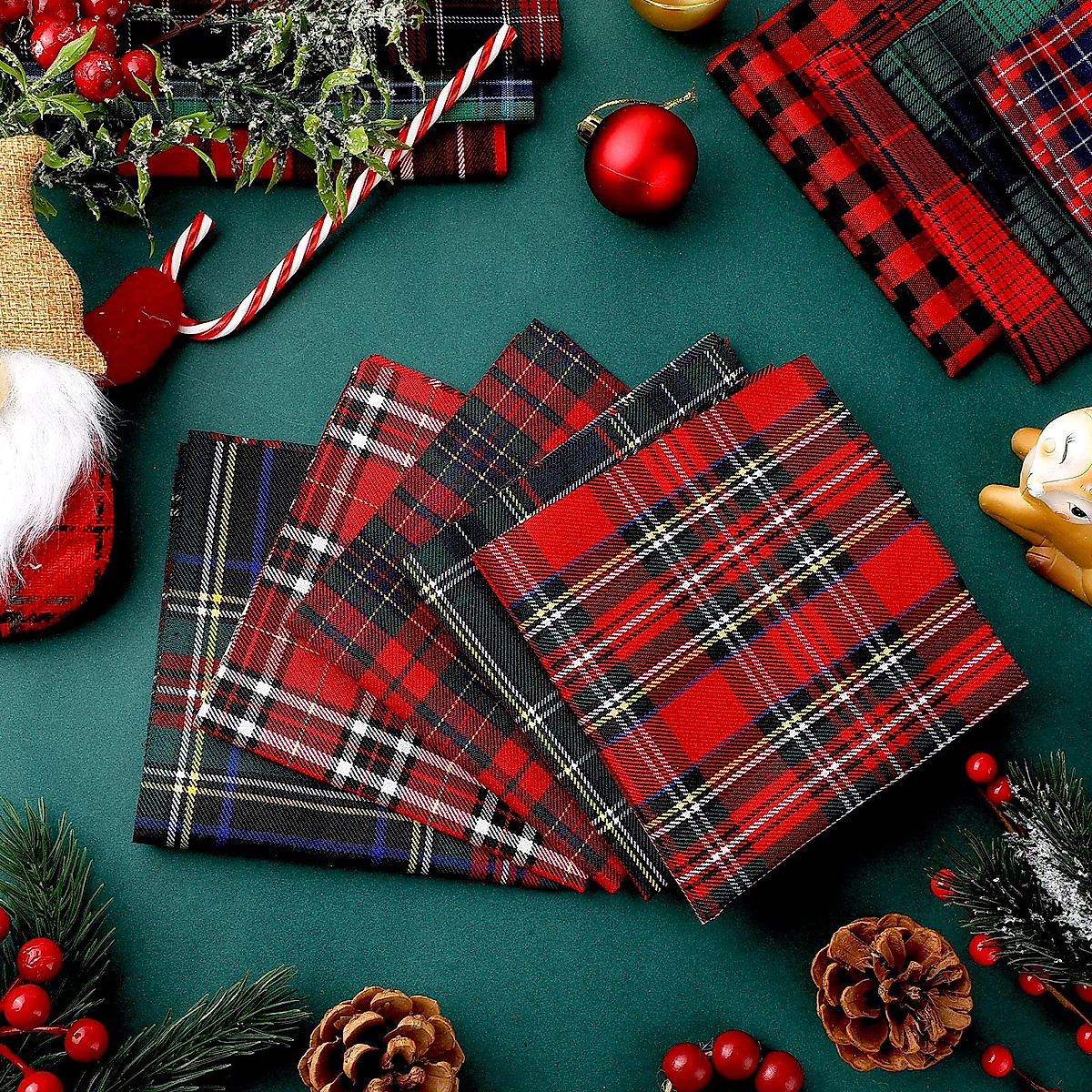 Irenare 20 Pcs Christmas Fabric Plaid Fabrics 10.6 Inch Buffalo Plaid Fabric Square Gingham Fabric DIY Quilting Tartan Fabric Precut Patchwork Sewing Fabric for Christmas Holiday DIY Craft Sewing