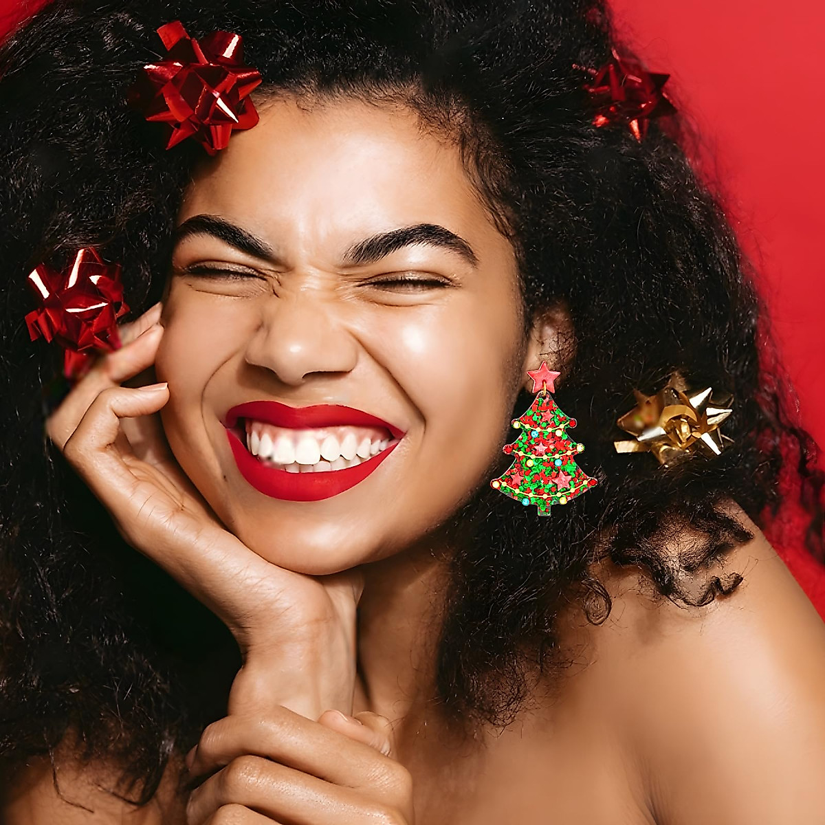 MUYAN Colored Christmas Tree Dangle Earrings for Women Bright Xmas Acrylic Glitter Star Tree Earrings Holiday Jewelry Gift