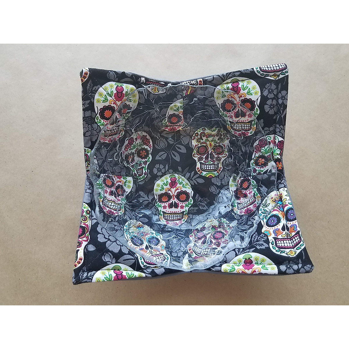 Sugar Skull Microwave Bowl Cozy Día de Muertos Reversible Microwaveable Pot Holder Day of the Dead Bowl Holder Day of the Dead Kitchen Linens Skull Home Decor Gifts Under 10 Halloween Hostess Gift