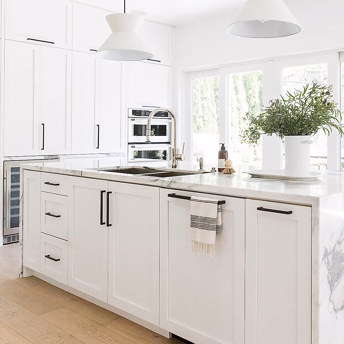 OYX 10 Pack 5 Inch Matte Black Cabinet Pulls Black Drawer Handles,Black Pulls for Kitchen Cabinets Handles Black Hardware for Cabinets and Drawers,Square Drawer Pulls 5" Hole Center