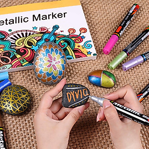 Dyvicl Metallic Markers Paint Markers, Broad Tip Paint Pens for Rocks, Halloween Pumpkin, Wood, Fabric, Glass, Ceramics, Metal, Plastic, Black Paper, Christmas Art Crafts, Set of 15