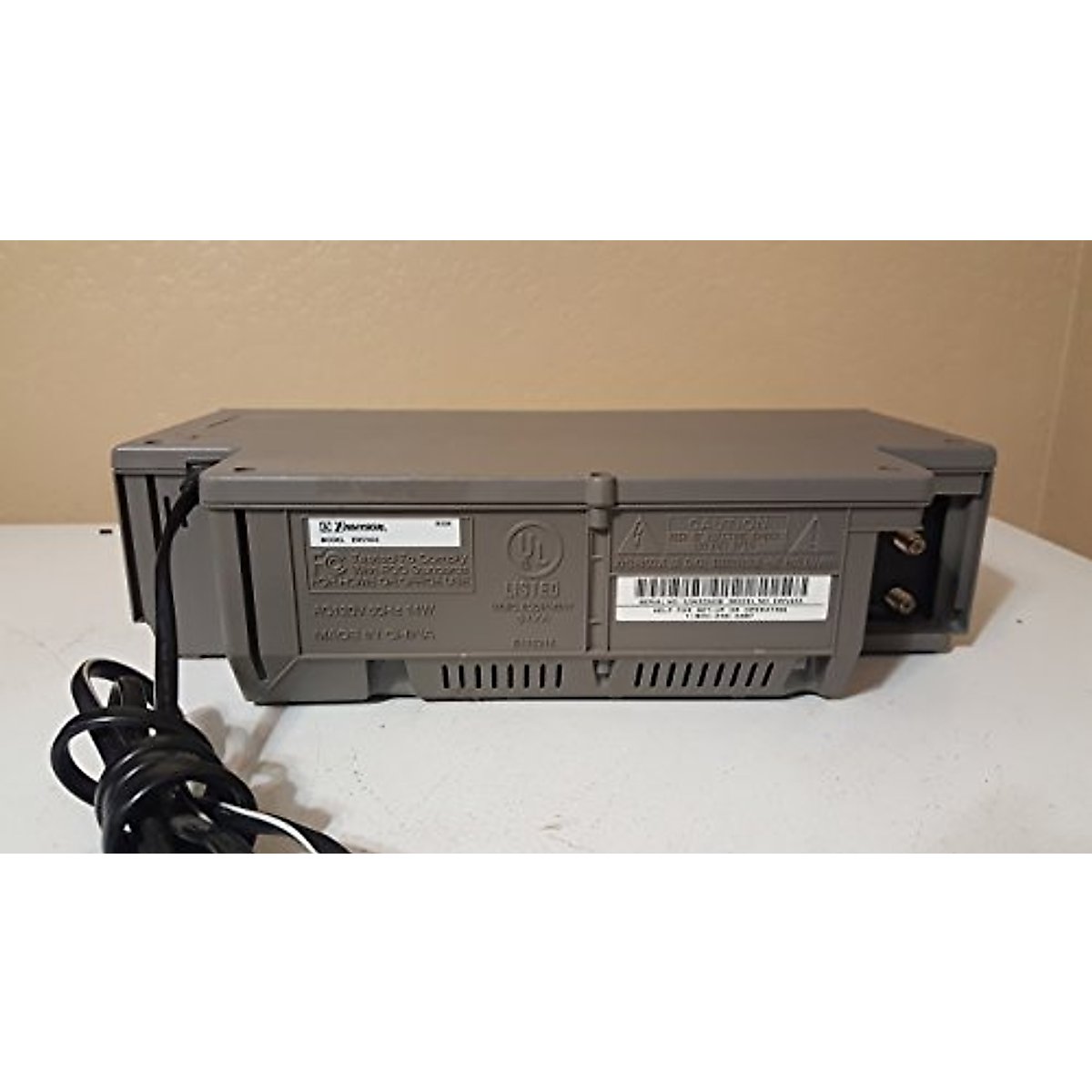 Emerson EWV403 4-Head Video Cassette Recorder with On-Screen Programming Display