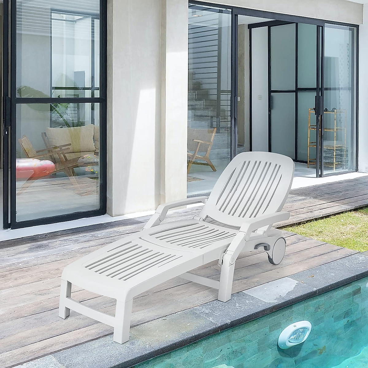 Tangkula Outdoor Chaise Lounge Chair, 5-Position Adjustable Recliner with Storage Box and Flexible Wheels, All-Weather Folding Patio Lounge Chair for Poolside, Beach and Backyard (1, White)