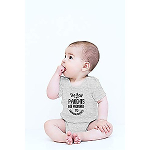CBTwear The Best Parents Get Promoted to Grandparents - New Grandchild - Cute Infant One-Piece Baby Bodysuit (Newborn, Heather Grey)