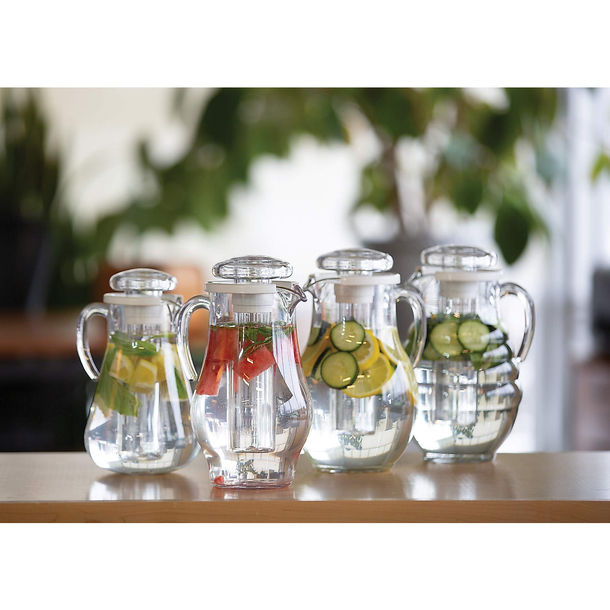 Service Ideas SWP33SB Pitcher, Acrylic, Smooth Body, 3.2 L