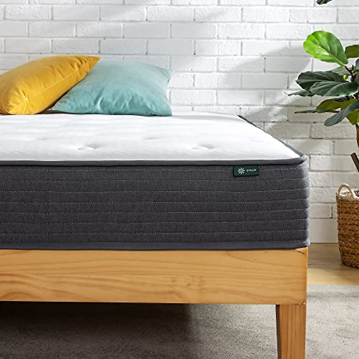 ZINUS 8 Inch Comfort Essential Pocket Spring Hybrid Mattress, Full, Pressure Relieving Support, CertiPUR-US Certified, Mattress in A Box