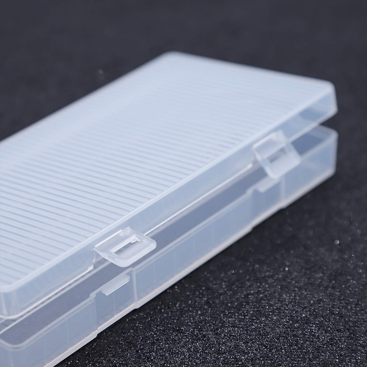 Onwon 2 Pack 8 Cell 18650 Plastic Battery Storage Case with Hook Holder Waterproof Transparent Clear Hard Plastic Battery Box Organizer for 8 x 18650 Size Batteries