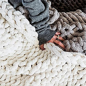 Chunky Knit Throw Blanket, Warm Large Soft Chenille for Couch Bedroom Decor, Giant Chunky Yarn Throw Blankets Hand-Made, Machine Washable
