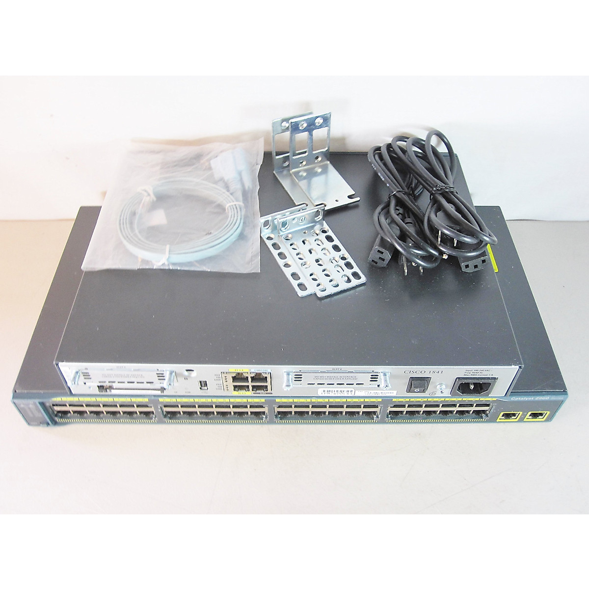 Cisco Systems CCENT CCNA CCNP CCIE Lab Kit WS-C2960-48TT-L Switch 1841 Router