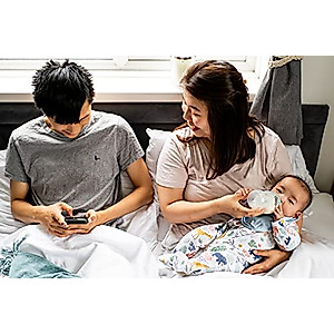 Tommee Tippee Anti-Colic Baby Bottle, Slow Flow Breast-Like Nipple and Unique Anti-Colic Venting System, 9oz, 1 Count, Clear