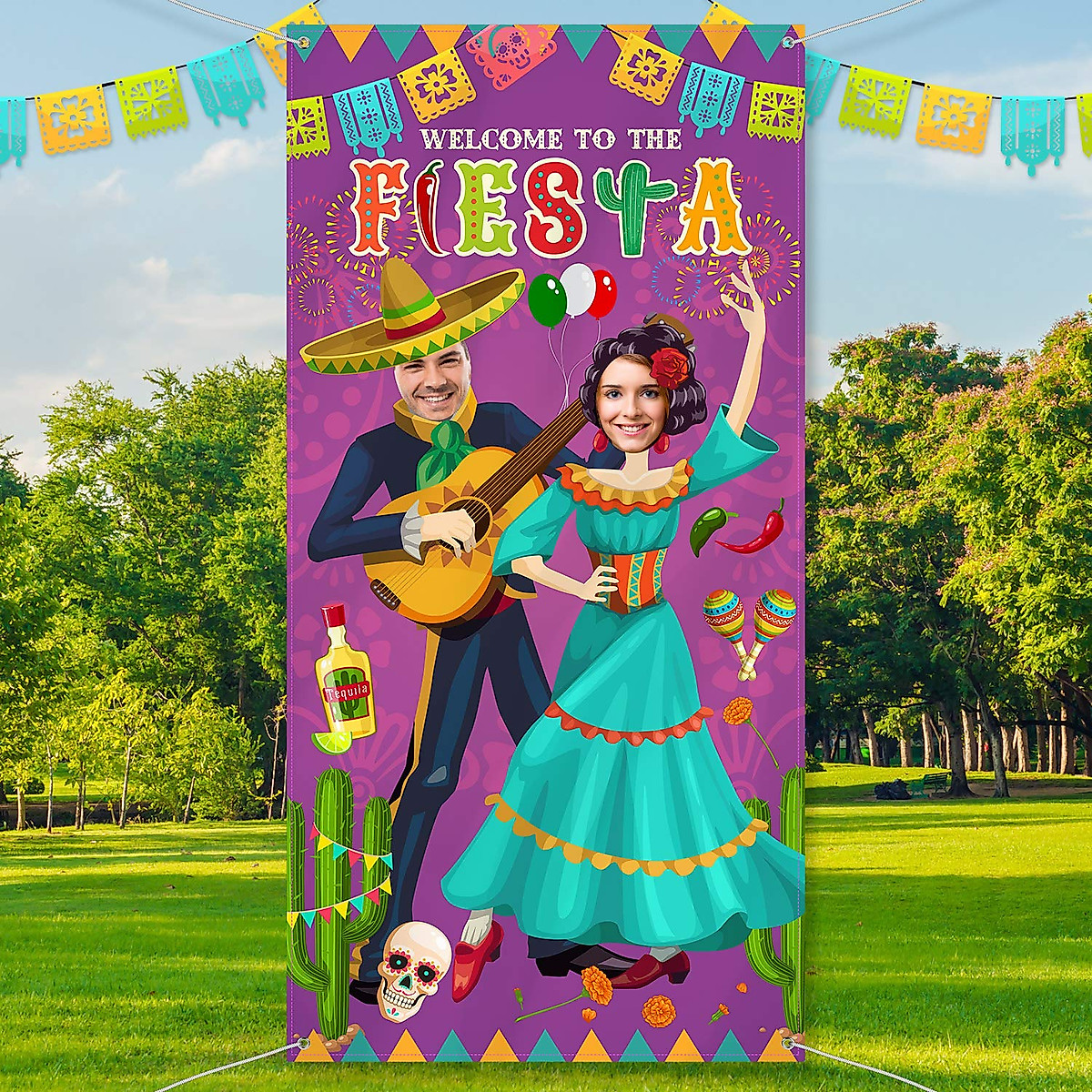 Fiesta Couple Photo Door Banner, Giant Fabric Fiesta Photo Booth Background, Funny Fiesta Games Supplies for Mexican Theme Festival, 6 x 3 ft