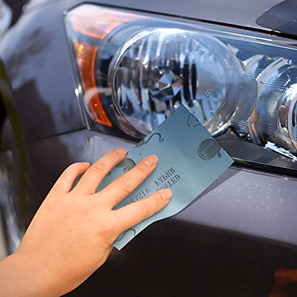 AUSTOR 102 Pcs Wet Dry Sandpaper 60 to 3000 Grit Assortment 3 x 5.5 Inch Abrasive Paper with Free Box for Automotive Sanding, Wood Furniture Finishing