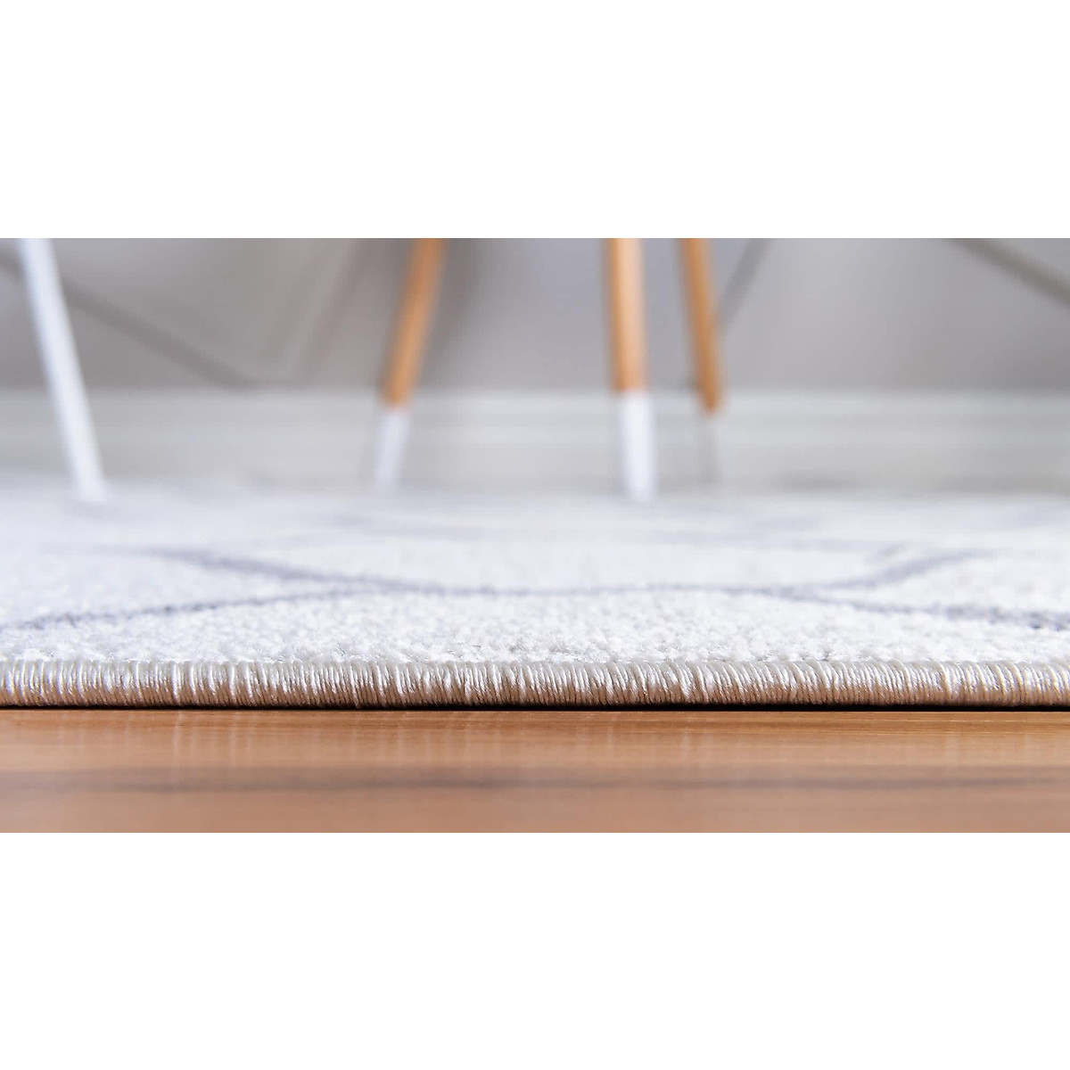 Unique Loom Trellis Frieze Collection Area Rug - Rounded (4' x 6' Oval, Ivory/ Gray)