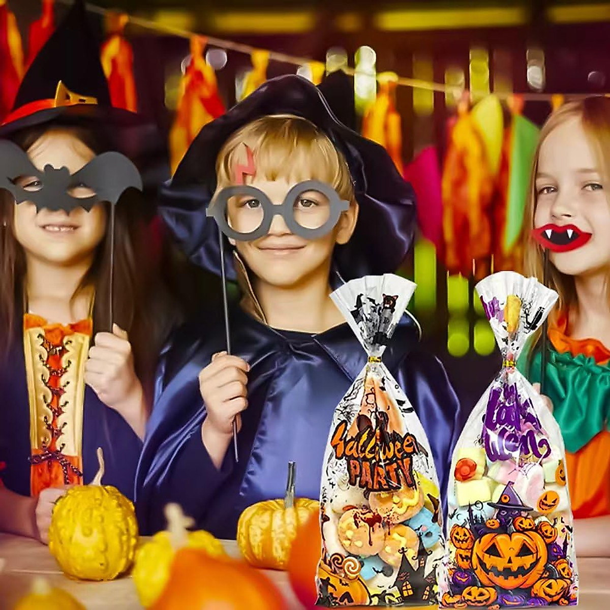 Halloween Treat Bags, Halloween Candy Bags, Halloween Cellophane Treat Bags, 60PCS Plastic Halloween Cookies Goodie Gift Bags with Ties for Halloween Trick or Treat Party Favors Supplies, 4 Style