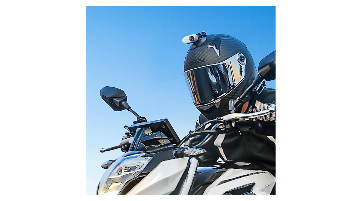Insta360 Motorcycle Bundle: Secure Camera Mounts for Rides