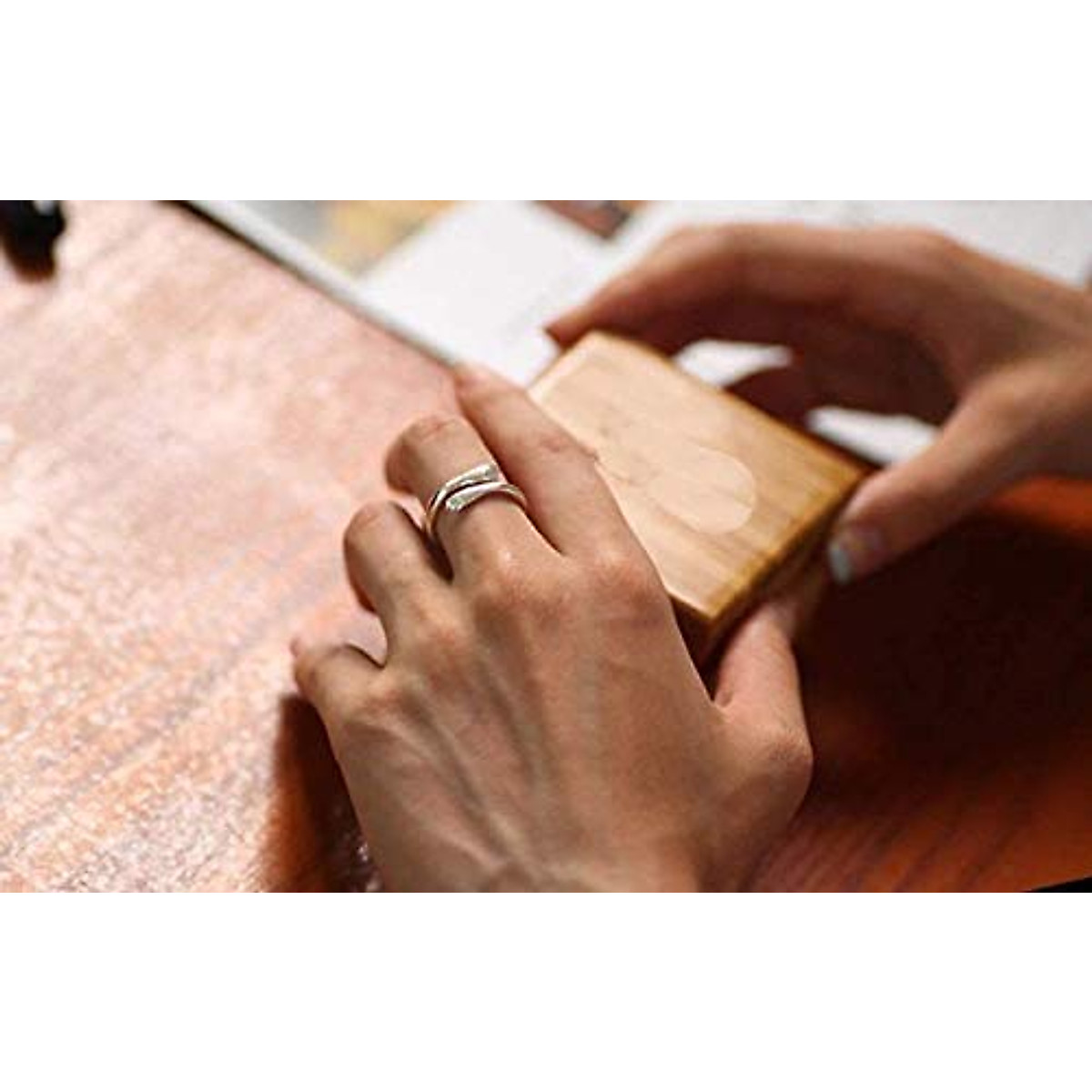 New 925 Sterling Silver European and American Jewelry Love Hug Ring, Adjustable Romantic Love Hugging Hands Open Ring for Women & Men (2PCS)